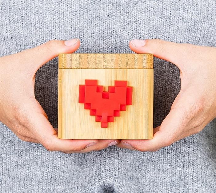 Lovebox | #1 Digital Picture Box | Long Distance Photos – Lovebox Europe